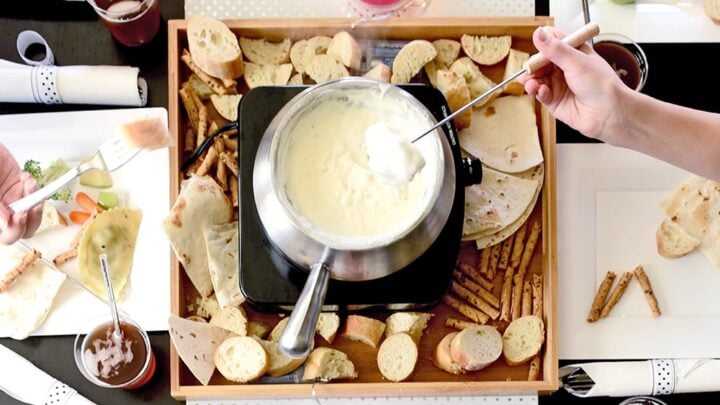 What is a Space Dock Fondue Pot for BBQ Enthusiasts? – grilling4all